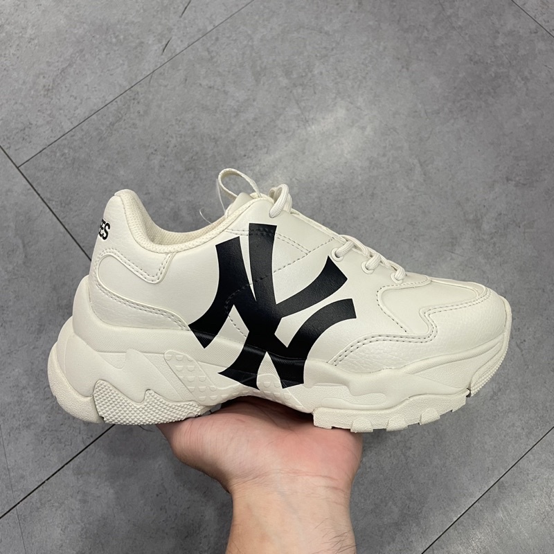 Mua Giày MLB Chính Hãng CHUNKY Bigball, Chunky New York Yankees - Fak.e ...