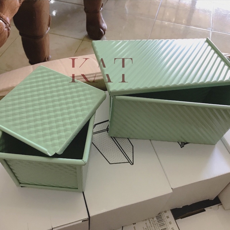 Mua Khuôn Làm Bánh Mì Gối 450 Gram & 240 Gram Có Nắp Màu Xanh Mint ...