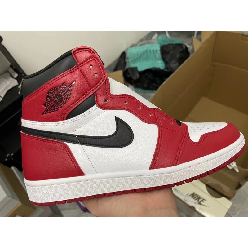 Mua giày AIR JORDAN 1 HIGH CHICAGO | Phiên bản cao cấp giá rẻ nhất ...
