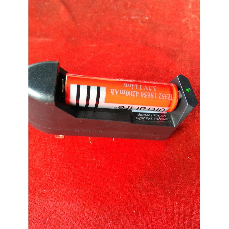 Combo pin và sạc, Pin sạc 18650 pin lithium 3.7V,4200mAh | Shopee Việt Nam