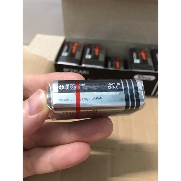 Mua Pin 9V vuông MAXELL đen (6F22) dùng cho Micro, máy đo mạng, đồ chơi ...