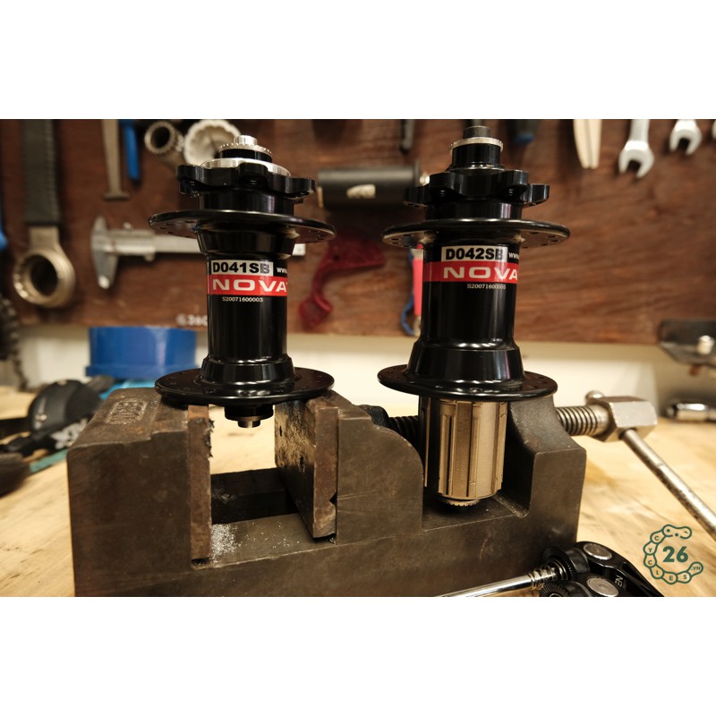 Mua Đùm xe đạp Novatec D041/D042SB 32 lỗ - đen giá rẻ nhất | TecKi.Vn