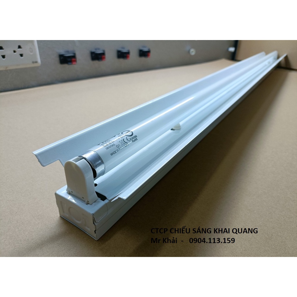 (SALE) Bộ đèn so màu D65 Philips 1x36W chao phản quang sơn tĩnh điện | Shopee Việt Nam