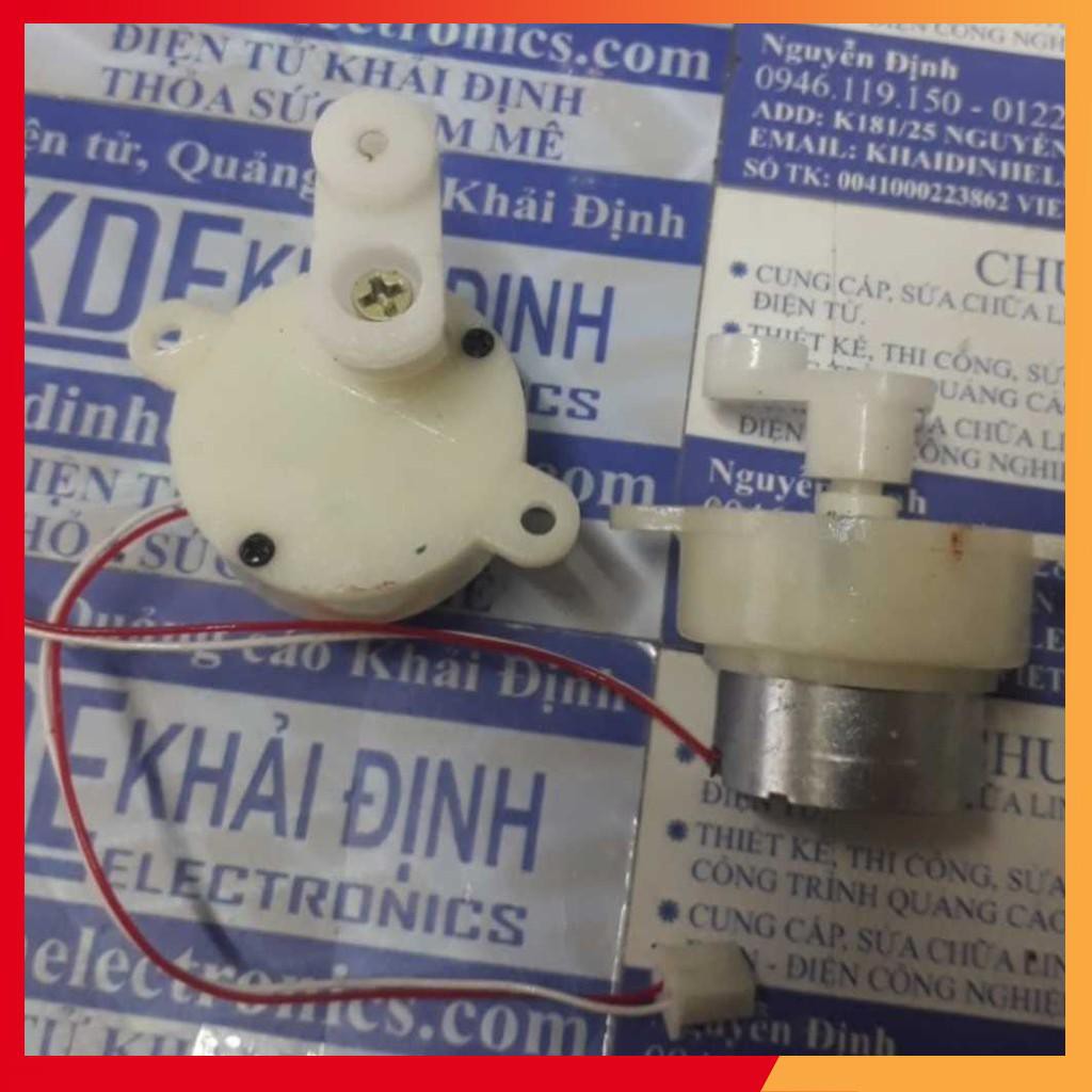 (BÁN NHANH) 2 cái động cơ giảm tốc 300 js30 5-12V 25-60V/P, trục nhựa+cánh tay đòn kde4388 ...