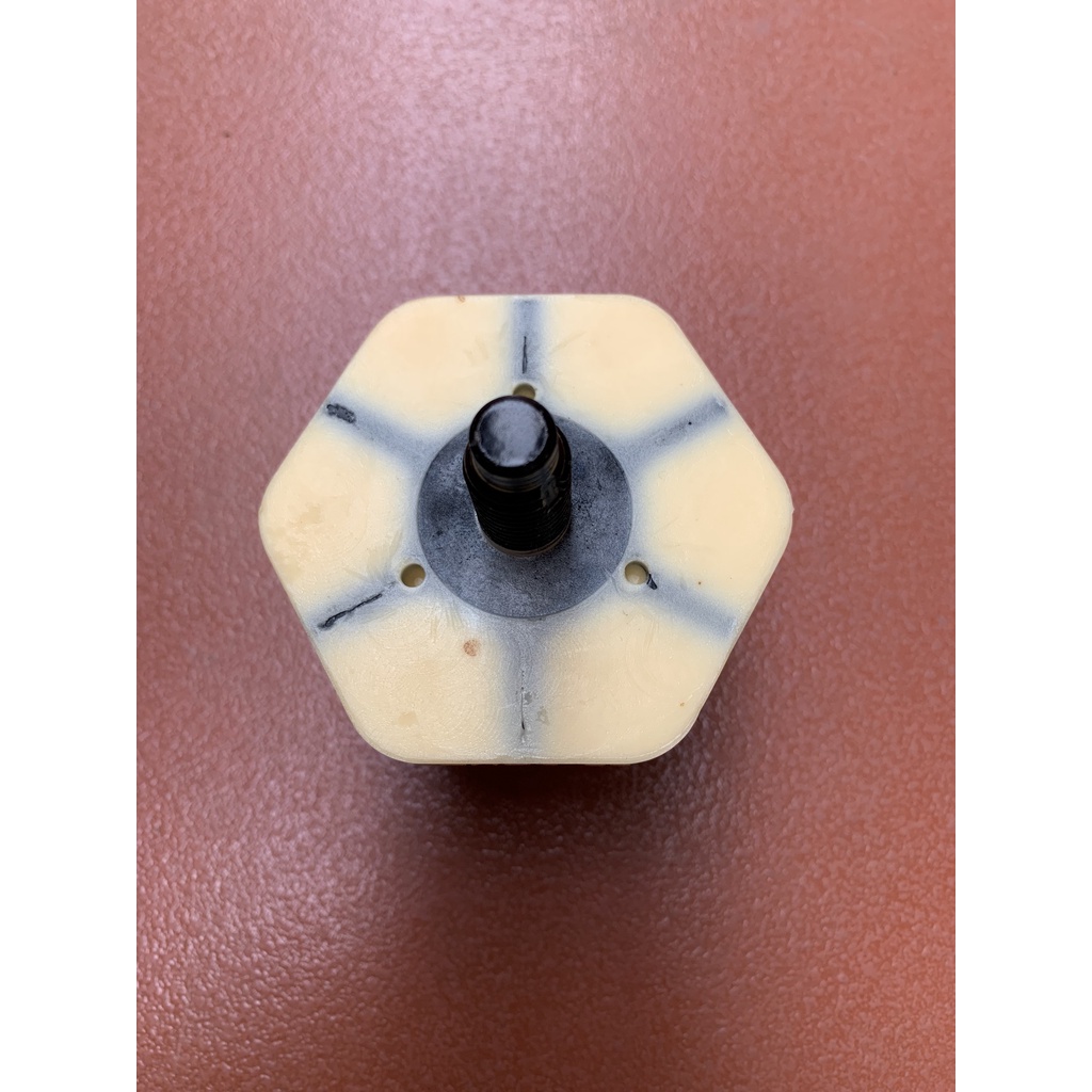 Cao su giảm chấn càng A dưới Ford Ranger Mazda BT50 2014 - 2020Ford ...