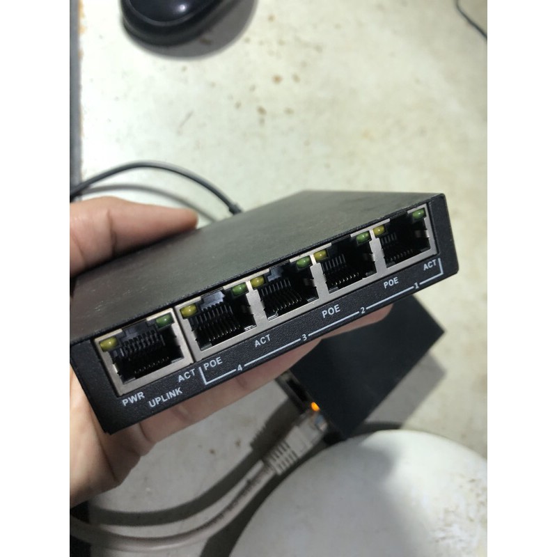 Switch POE GCOM - Hàng đã qua sử dụng | Shopee Việt Nam