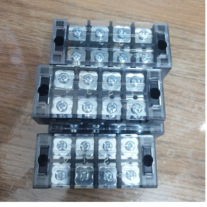 Cầu đấu 45A 4 cực TB4504 Domino 4P | Shopee Việt Nam
