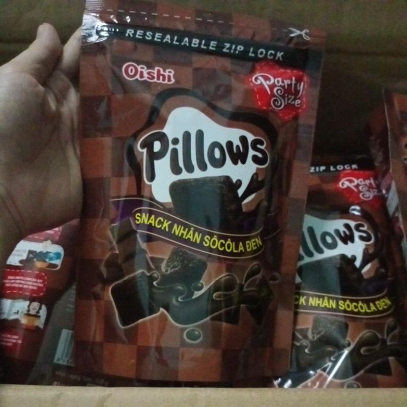 Snack pillows nhân Socola đen 85g | Shopee Việt Nam