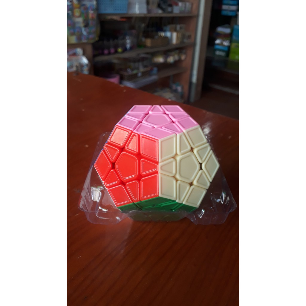 Khám phá rubik lục giác - trò chơi khoa học giúp phát triển trí não