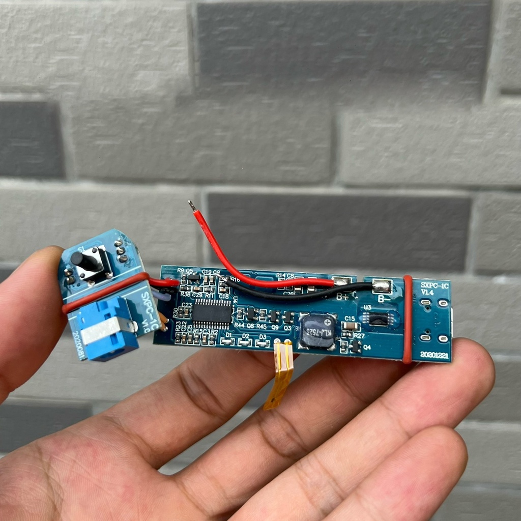 Mạch tăng áp pin 3.7v nhấn nút tăng 3 mức 8v - 10v - 12v. Mạch boost áp ...