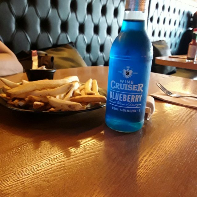 Mua Bia trái cây Vodka Cruiser Việt quốc Blueberry, lốc 6 chai 275ml ...