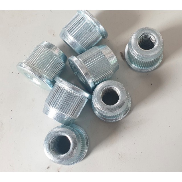 Mua Nút chèn chân đế (bushing nut) cho ống thép bọc nhựa dày 0.8mm giá ...