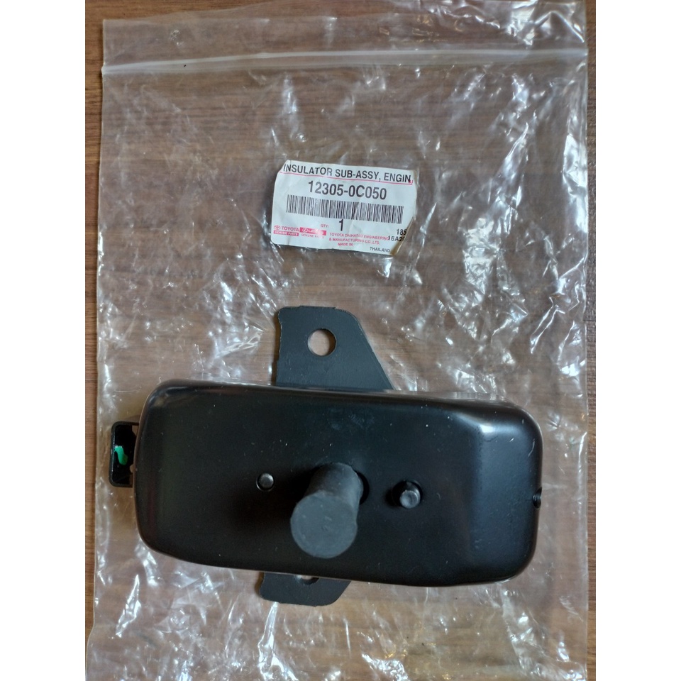 "CHÍNH HÃNG" Chân máy TOYOTA 123050C050 | Shopee Việt Nam