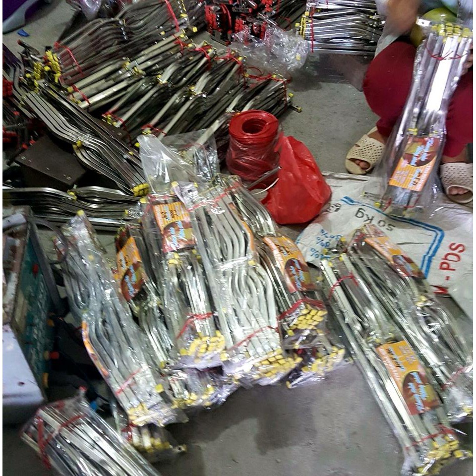 Mua CHỈ khung màn inox- màn khung inox xếp gọn- 1M2 1M6 1M8 2M khung ...