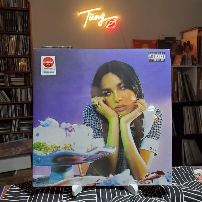 Mua Olivia Rodrigo - SOUR (Target Exclusive, Vinyl) giá rẻ nhất | TecKi.Vn