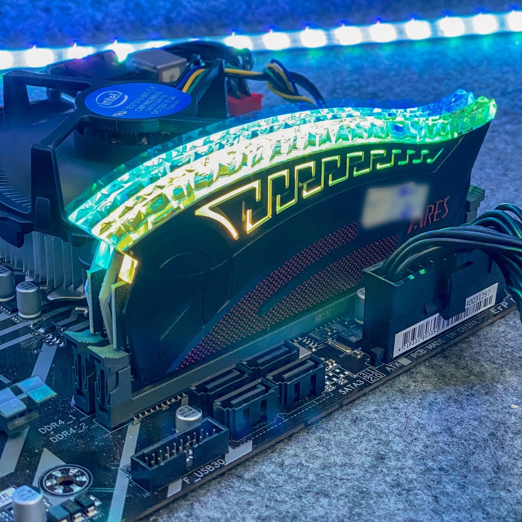 Ram Dato ARES Armor DDR4 8G/3200 tản led RGB - Màu Trắng/Đen - Ảnh thật ...