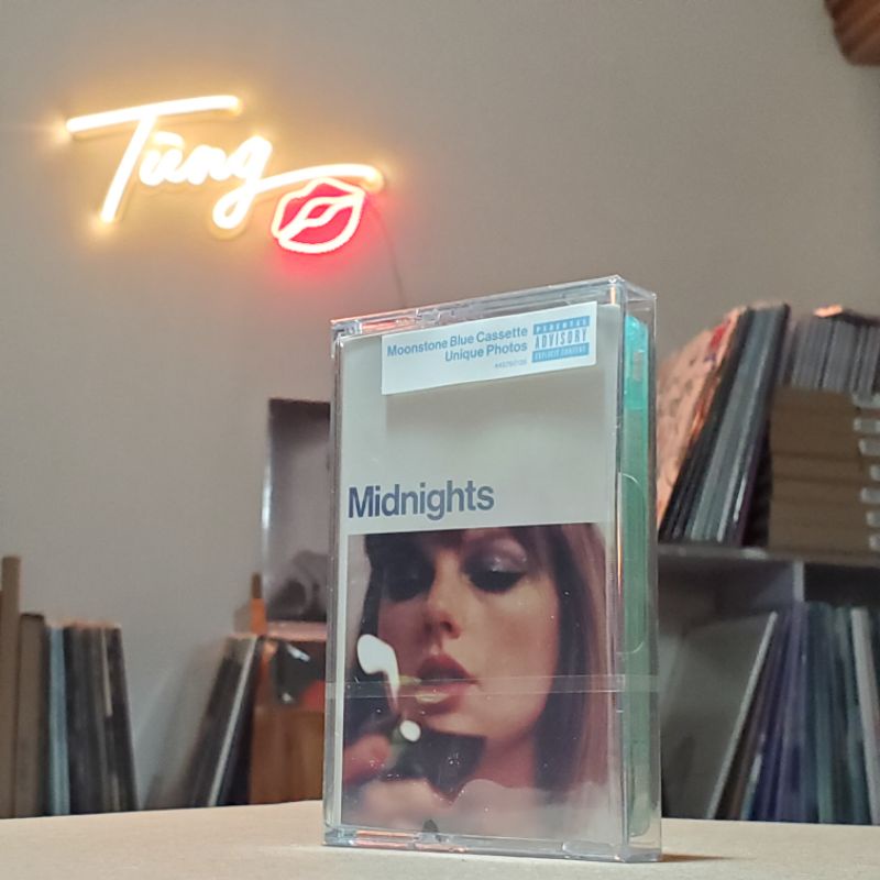 Taylor Swift Midnights: Moonstone Blue Edition Cassette | Shopee Việt Nam Taylor Swift Midnights: Moonstone Blue Edition Cassette | Shopee Việt Nam