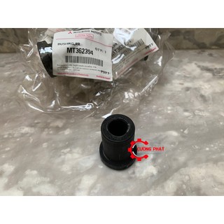 Cao su ắc nhíp Mitsubishi Triton, New Triton, Pajero Sport, V33 ...