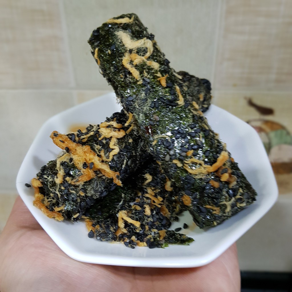 Mua Rong biển cuộn chà bông mè đen đậm đà, thơm ngon Minshop, hũ 200g ...