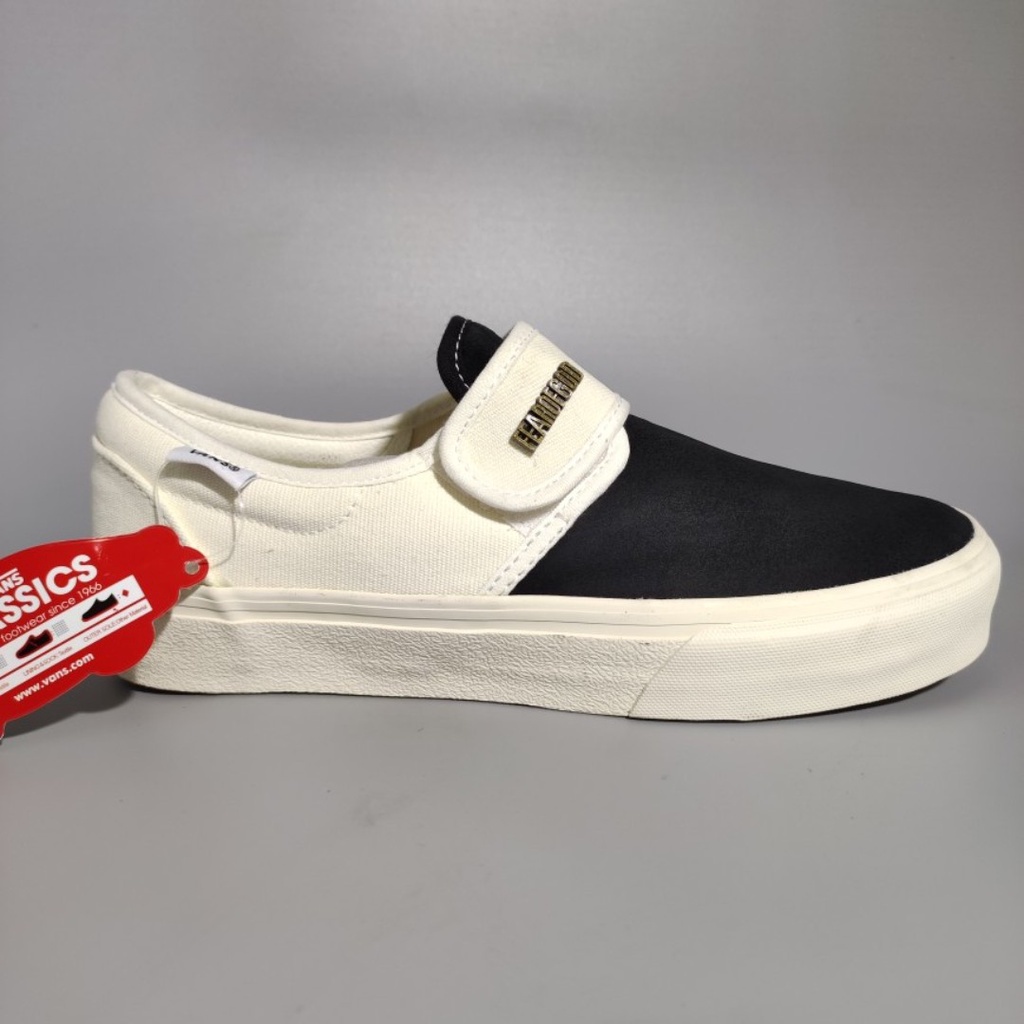 Mua Giày Thể Thao Vans Slip On Strap Đen Trắng Khóa Dán Full Box - Giày ...