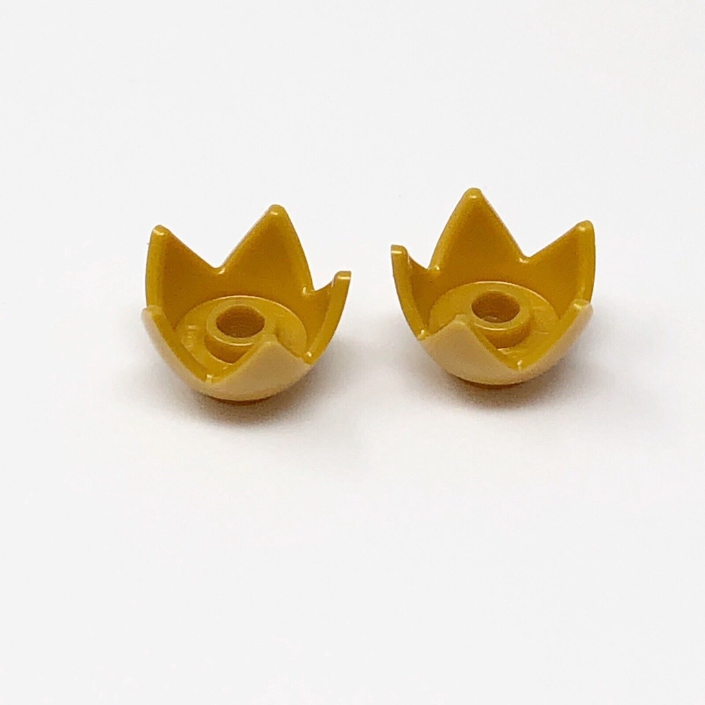 2x New Genuine LEGO Pearl Gold Minifigure, Headgear Crown Eggshell with ...