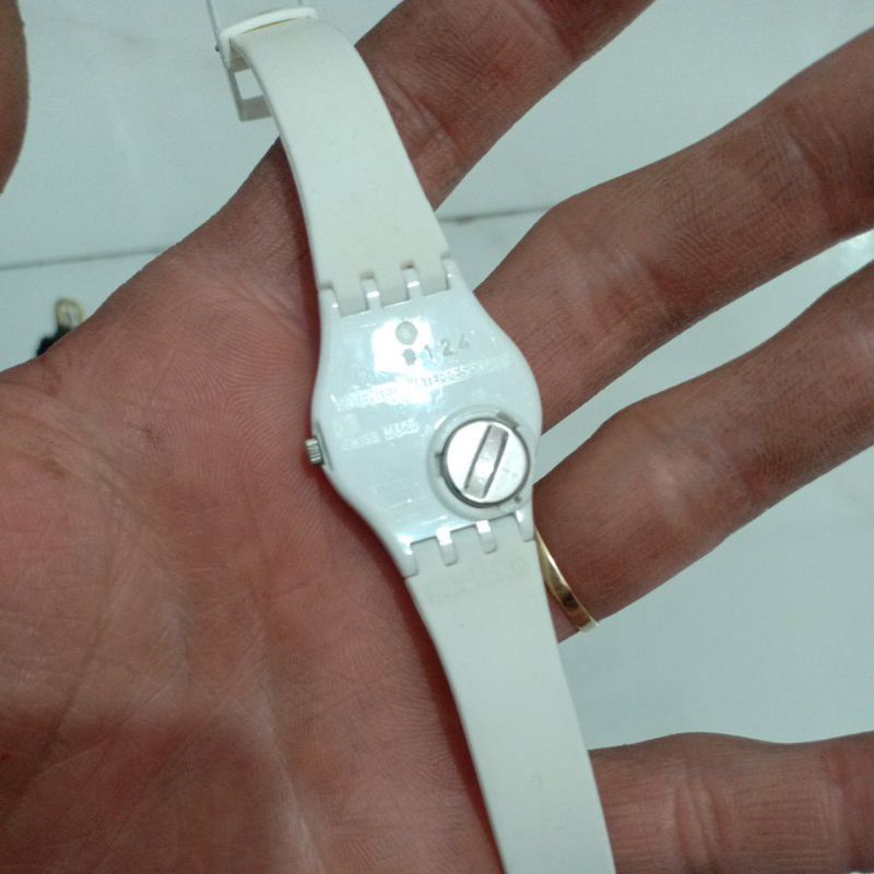 Mua đồng hồ nữ si thụy hiệu SWATCH SWISS dây cao su độ mới cao độc lạ ...