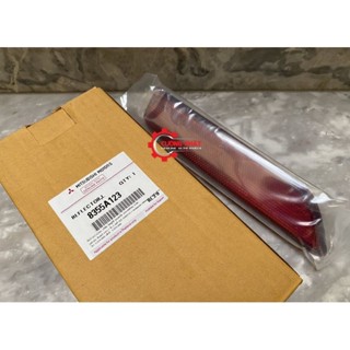 Đèn khoảng cách Mitsubishi Xpander Eco 2022 mã bên lái 8310A081 ...