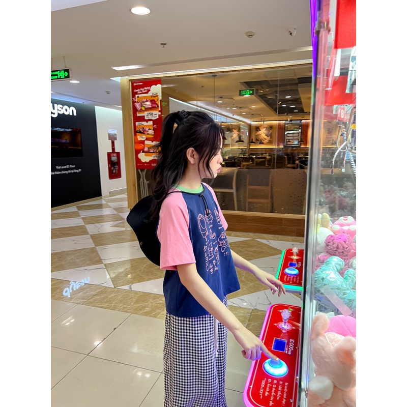 Áo thun baby tee nữ form ngắn tay ngắn raglan cổ tròn in họa tiết dễ ...